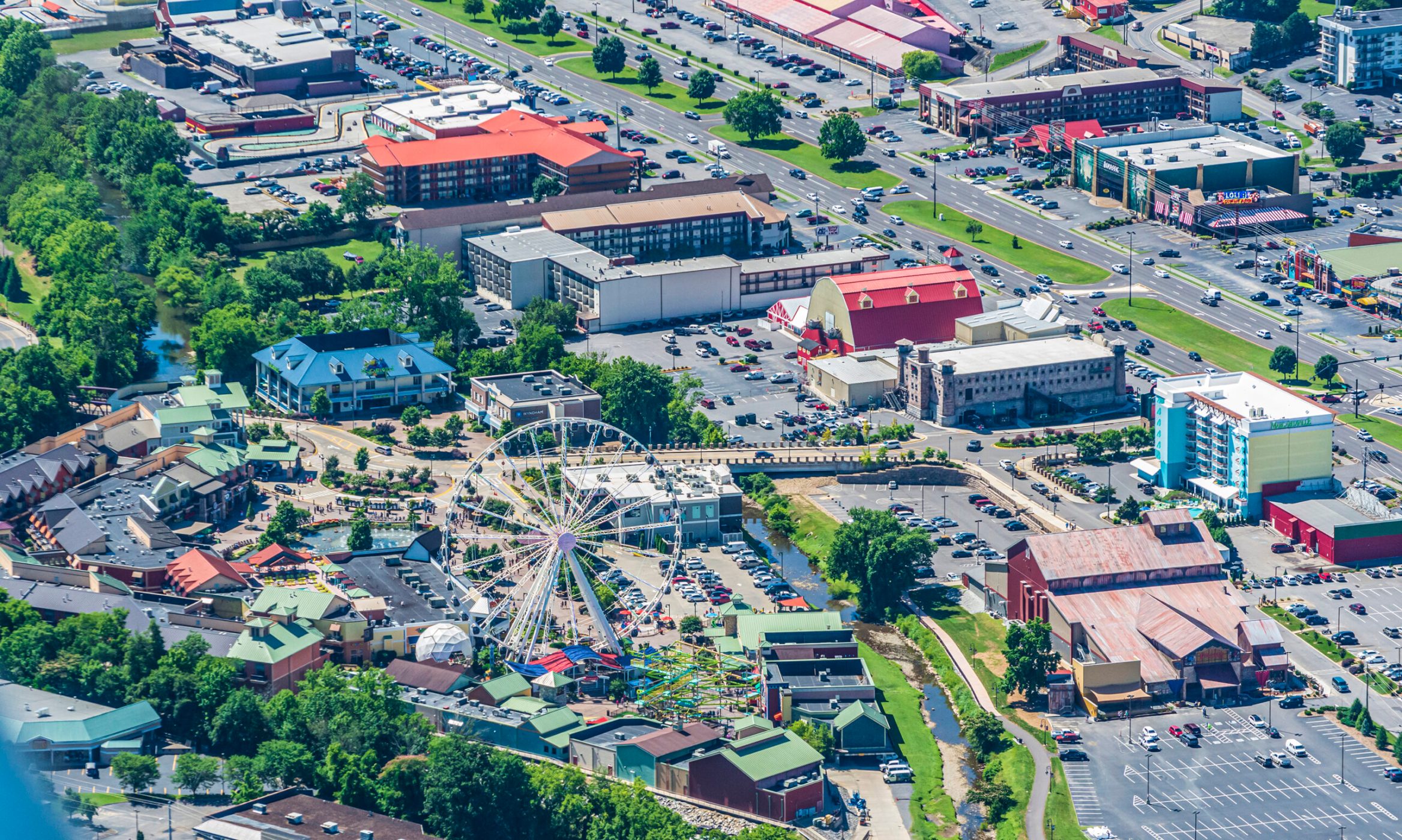 Explore The Excitement Of Pigeon Forge | Smoky Mountains Jeep Tours